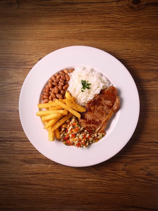 Contra-filé com arroz, feijão, batata frita e vinagrete | Unilever Food ...