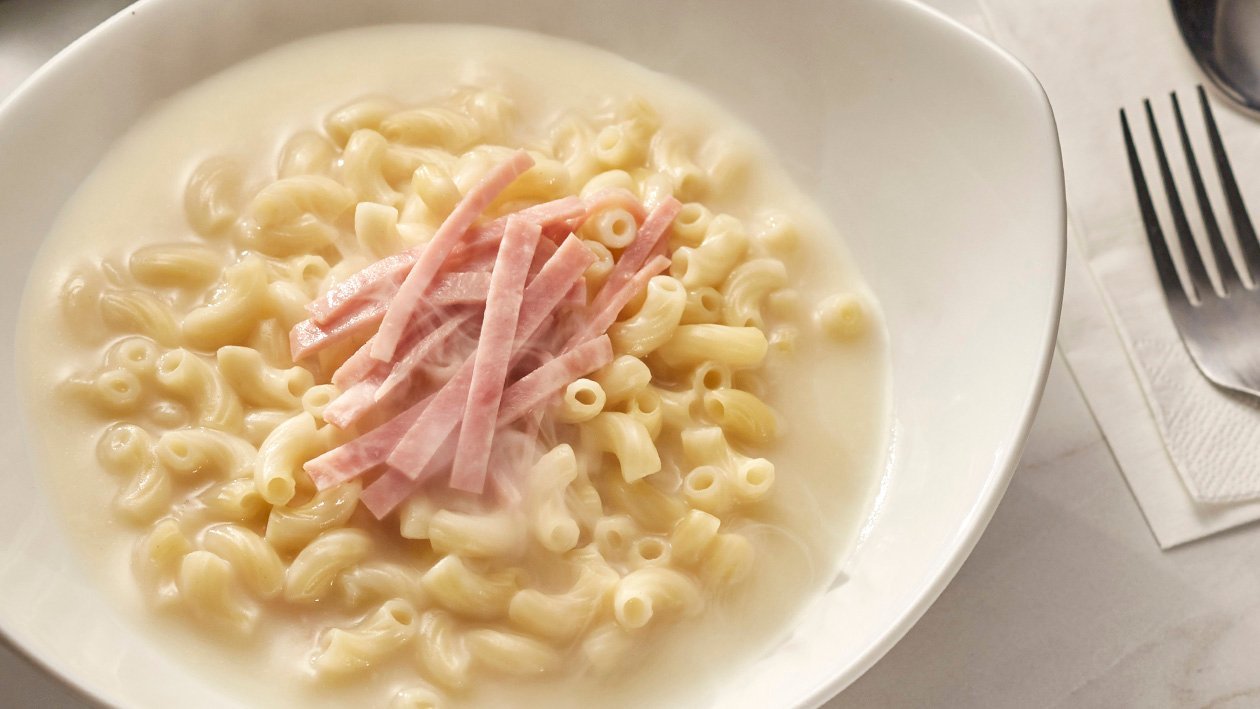 火腿絲忌廉湯通粉 食譜詳情 食譜詳情 Unilever Food Solutions